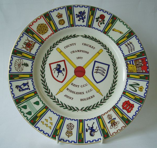 [KENT COUNTY CRICKET CLUB 1977 - MIDDLESEX COUNTY CRICKET CLUB 1977].